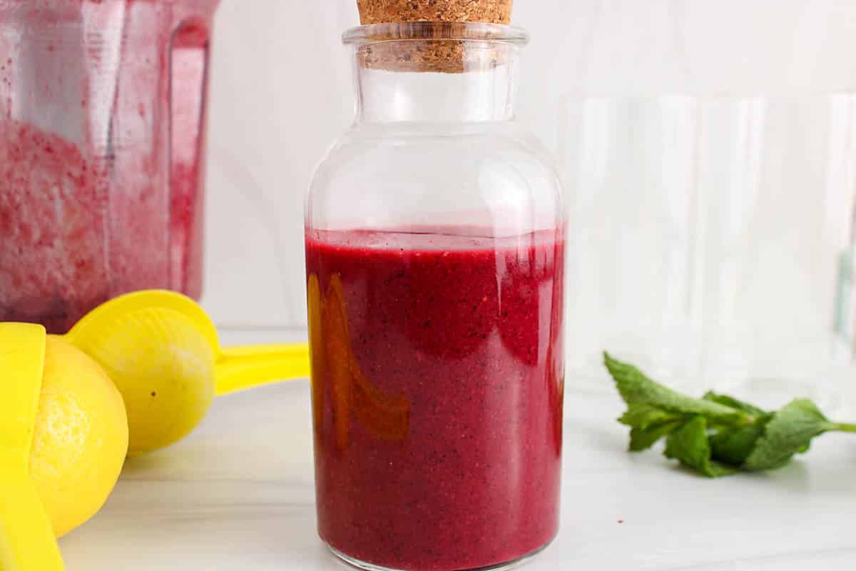 Healthy Mixed Berry Tonic - Plant Based Jess